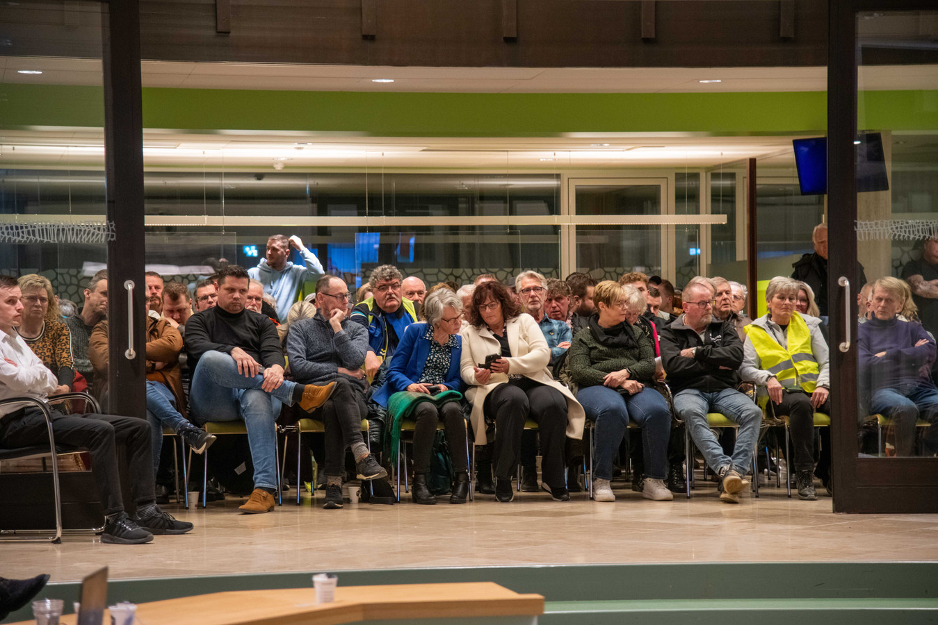 Vertraging voor omstreden azc met 300 asielzoekers in Oldebroek ...