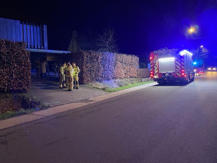 Assen van vuurkorf belanden in vuilnisbak: bus slagroom ontploft ...