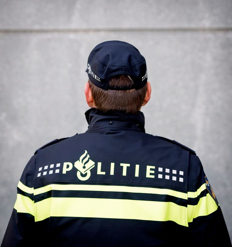 OM eist negen maanden cel tegen oud-politiechef Ad Smit voor misbruik ...