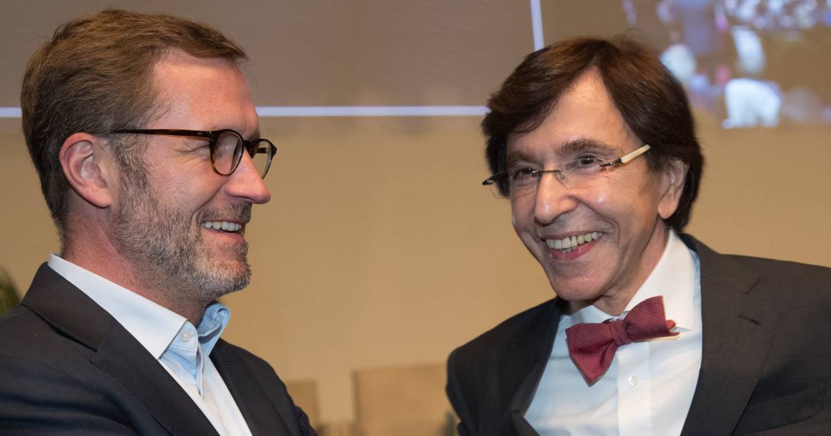 Seul candidat, Paul Magnette élu président du PS avec 95,4% des voix ...