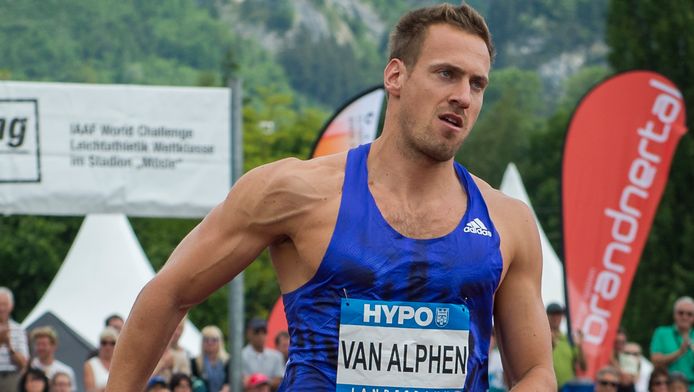 Stelen met Hans Van Alphen in de buurt: een slecht idee | Meer Sport ...
