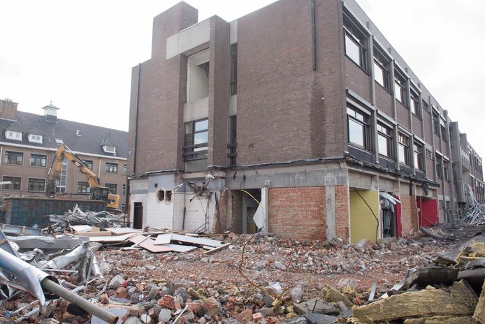 Afbraak oude gebouwen rusthuis gestart | Zottegem | hln.be