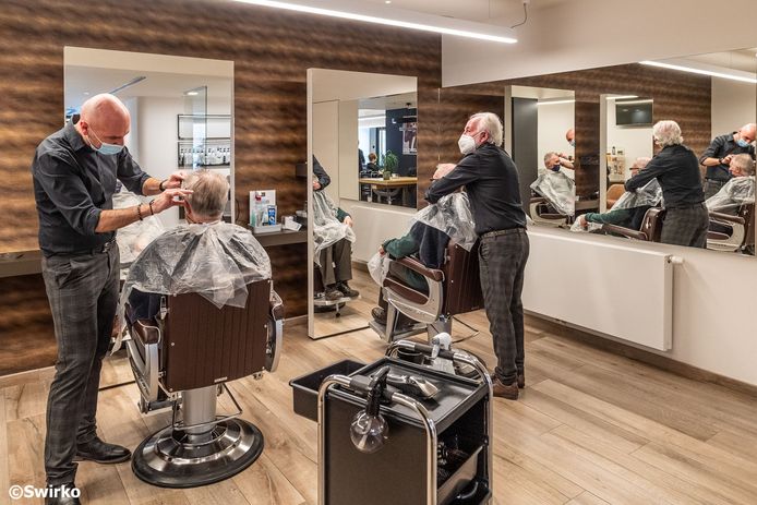 Paul is 50 jaar kapper in Gijzegem: “Stoppen zit er nog niet in, ik doe ...
