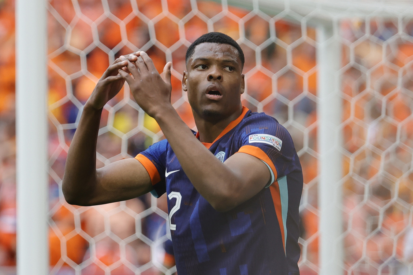 Dumfries en nog twee andere spelers op scherp bij Oranje in kwartfinale ...