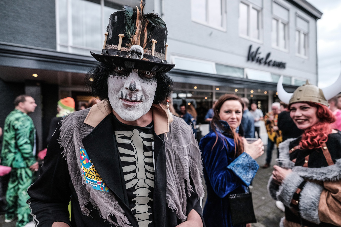 Streep door carnavalsoptocht in Herwen; grote onzekerheid in Zevenaar ...