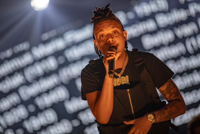 Ronnie Flex komt met nieuwe muziek | Show | AD.nl