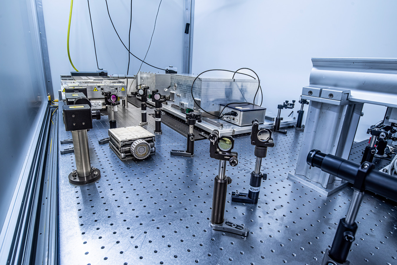 James Bond neemt ons bij de neus, maar hoe? Dat vertelt professor Gert-Willem zijn UT-studenten ...