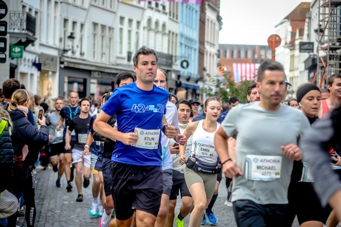 Recordeditie met 9.000 deelnemers voor Great Bruges Marathon: “De ...