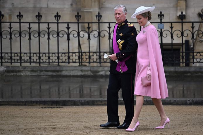 Le style impeccable de la reine Mathilde à Westminster | Couronnement ...