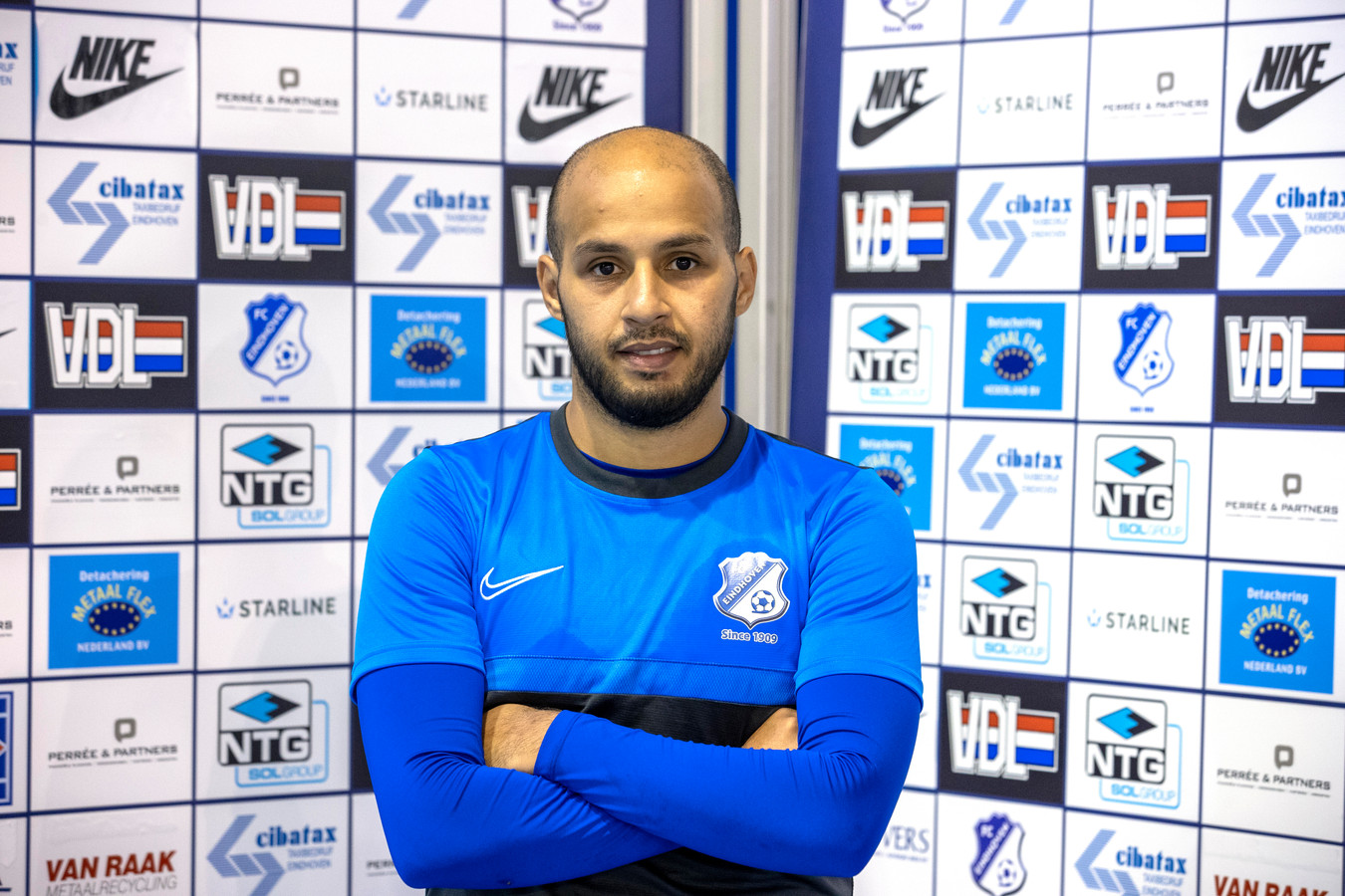 Amrani moet slapende reus FC Eindhoven naar hoger plan tillen: ‘Hier ...