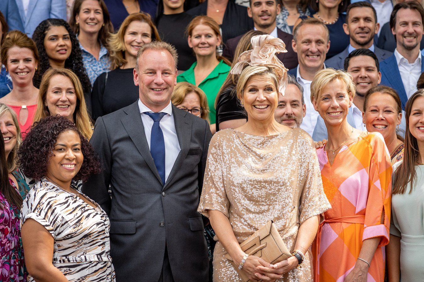 Máxima maakt indruk bij opening Qredits in Almelo: ‘Alle mooie dingen ...