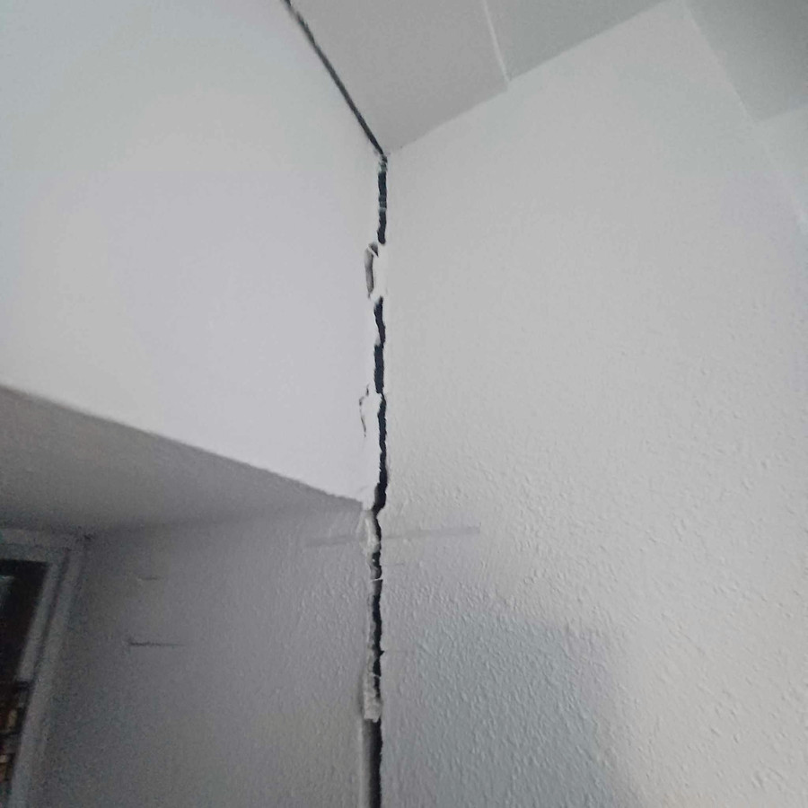 Flinke scheur ontstaan in complex naast bouwterrein van het Dordthuis ...