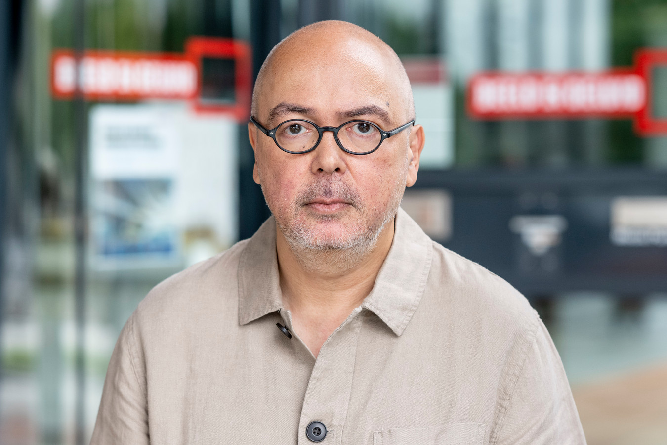 Oud NPO-baas Frans Klein neemt voorlopig geen juridische stappen na ...