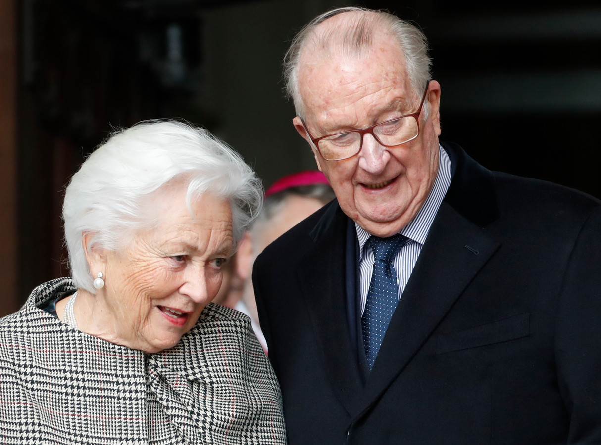 Koning Albert voor het eerst weer in het openbaar | Foto | ed.nl