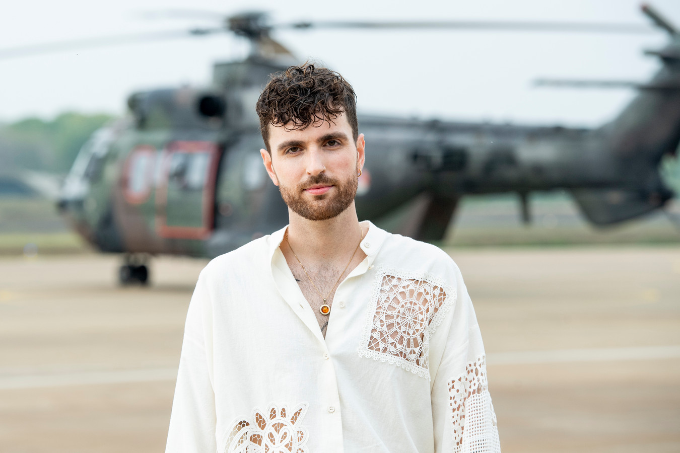 Duncan Laurence is snelste stijger in Top 40 met nieuwe single | Foto ...