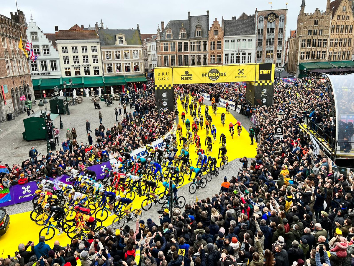 IN BEELD. Zo genoot de massa van eerste start van de Ronde van ...
