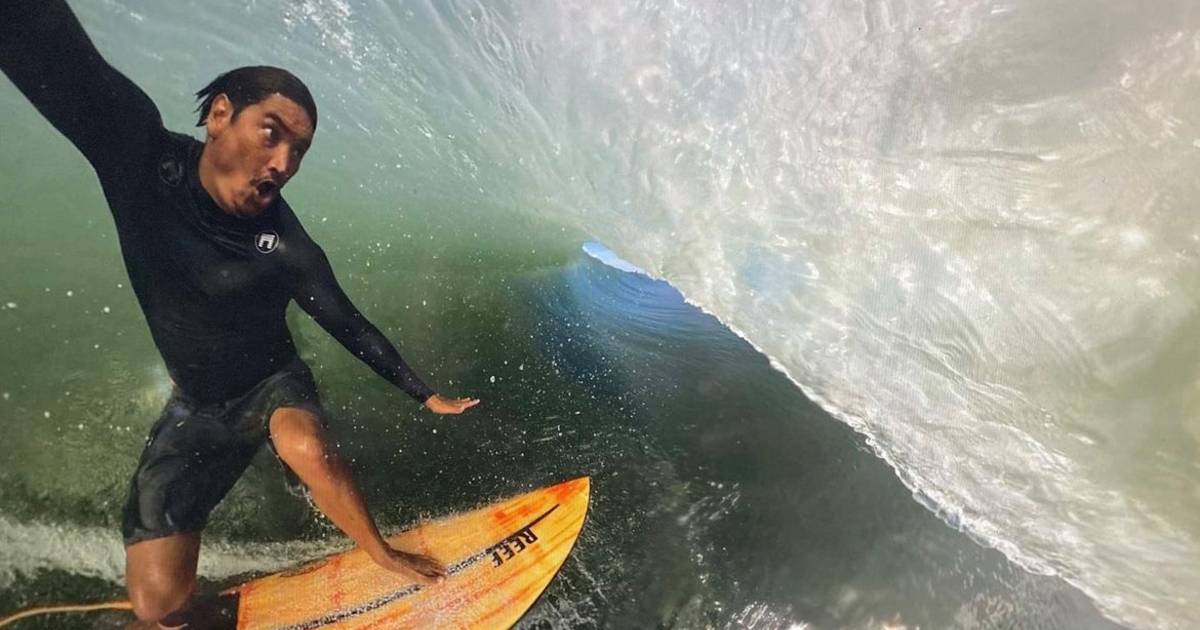Legendarische surfer Mikala Jones (44) verongelukt | Buitenland | hln.be