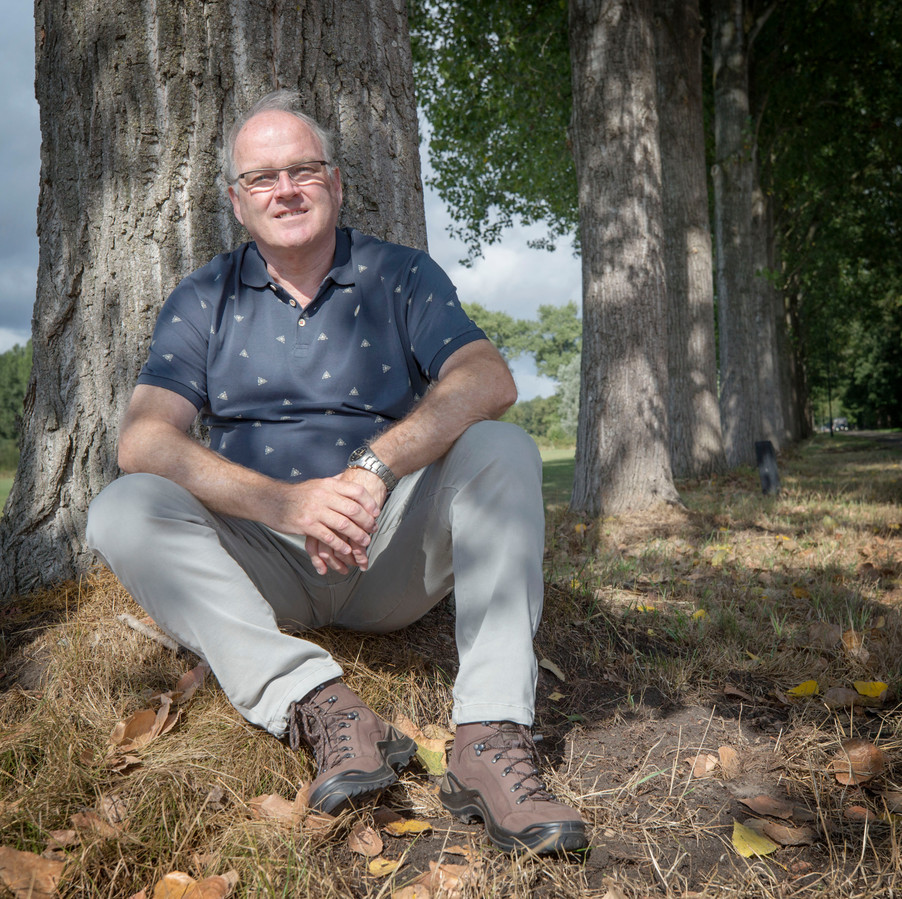 Jan van Kempen wil lange linten van populieren terug in Udenhout | Foto ...