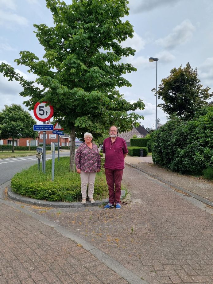Archief van Ichtegem zoekt foto's van de Pieter Aernoudtkapel ...