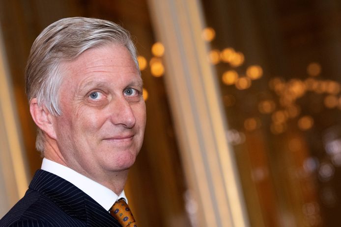 Pour ses 60 ans, le roi Philippe invite 100 Belges nés le même jour que ...