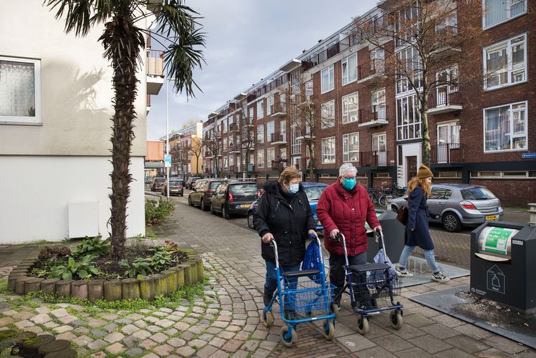 Het Rotterdamse Oud-Mathenesse was ooit chic, nu een wijk waaruit je ...