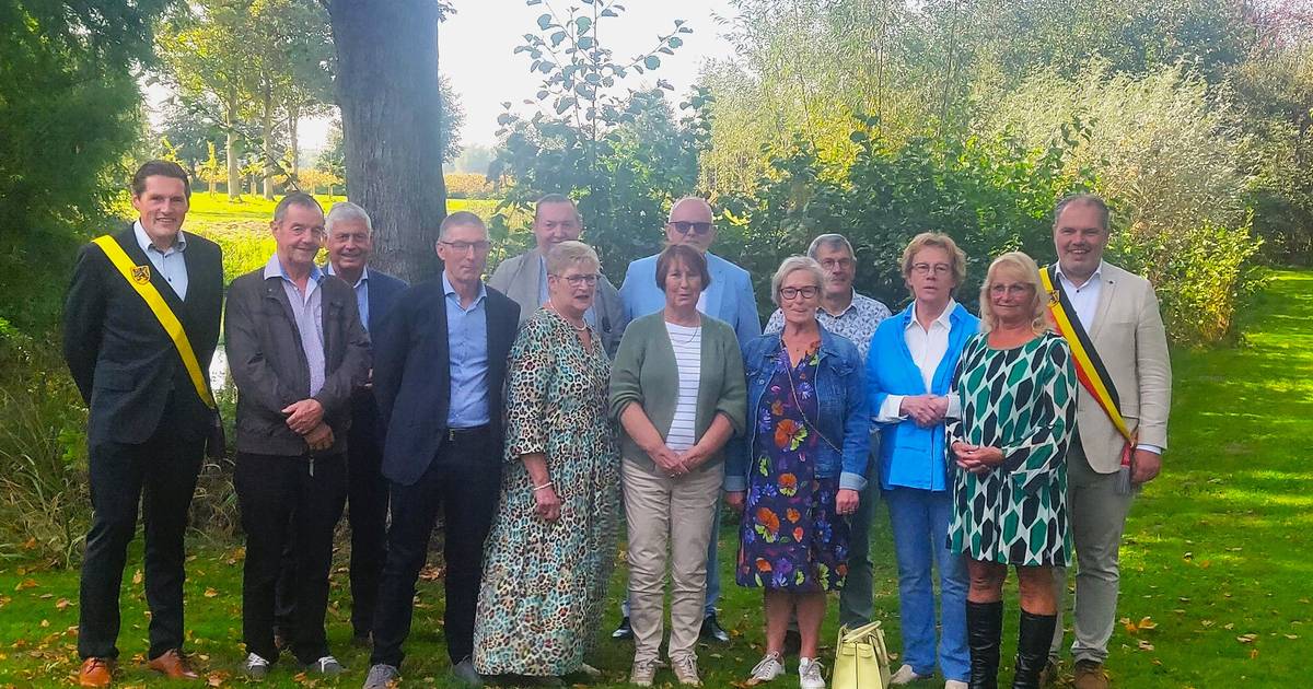 70-jarigen Wippelgem halen herinneringen op | Evergem | hln.be