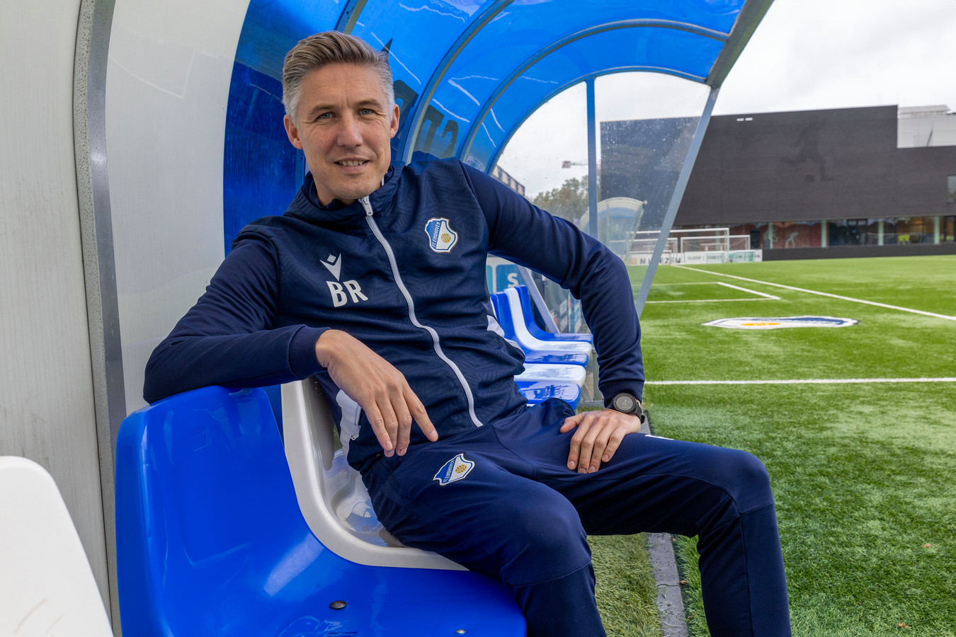 Riemersma haalt zelfs de Navy Seals aan om FC Eindhoven-spelers te ...