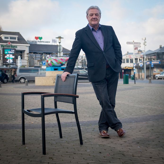 Voorzitter en initiatiefnemer dorpsraad Renesse Frans Prins treedt dit ...