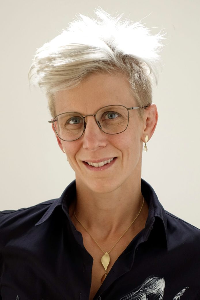 Ex-judoka Ann Simons stelt eigen boek voor over haar ‘zachte weg’ naar ...