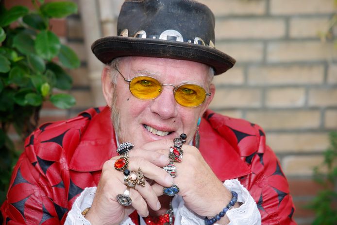 Arie van het Gebroken Hartje zingt al 35 jaar de smartlap: ‘Prachtig ...