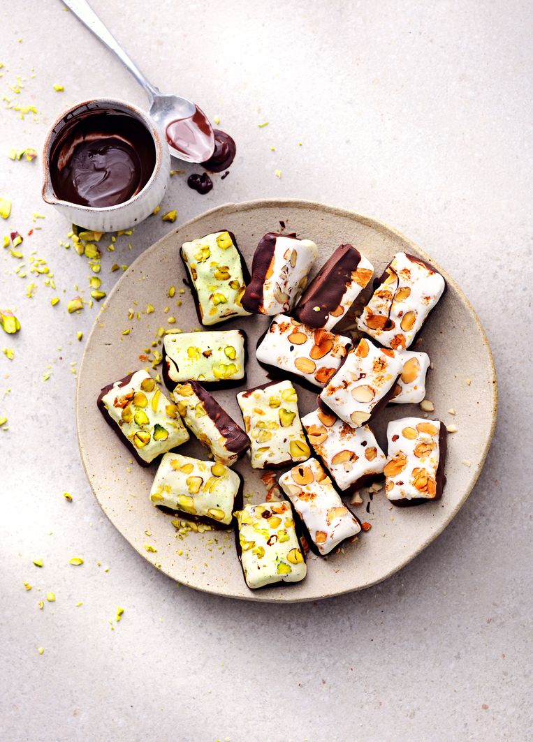 Kerst lekkers: zachte Italiaanse noga met chocolade