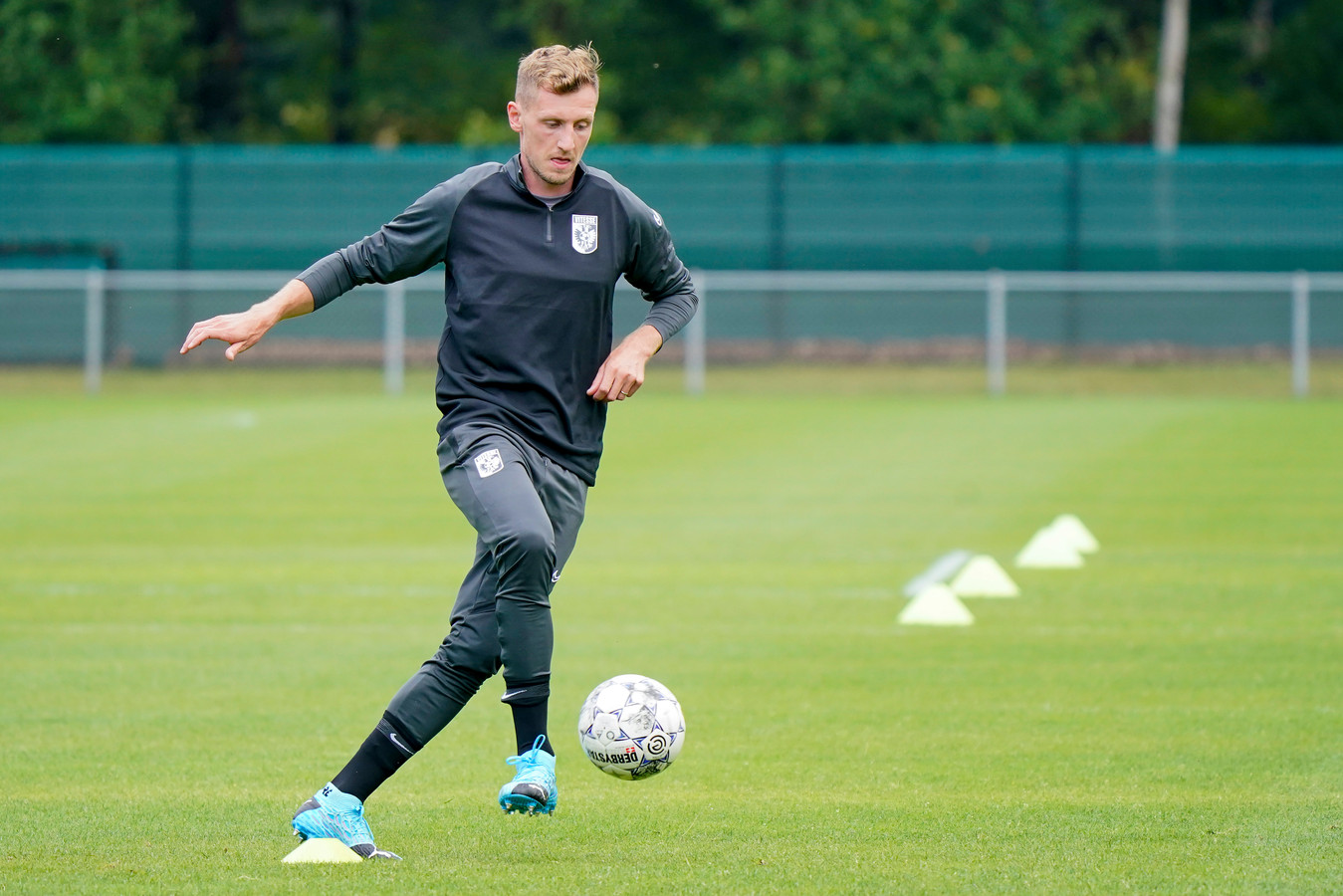 Tomas Hajeks sterkste vlak is bij Vitesse zijn zitvlak: ‘Ik moet er nú ...