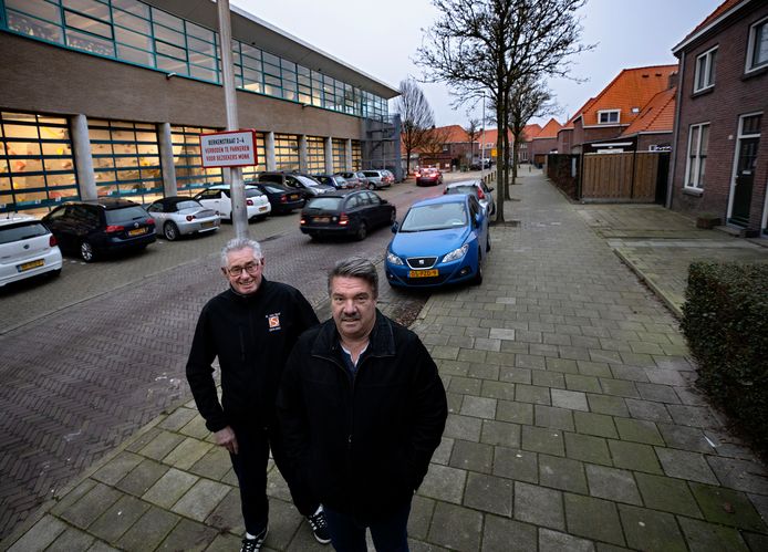 Omwonenden Monk in Eindhoven boos over parkeeroverlast | Eindhoven | ed.nl