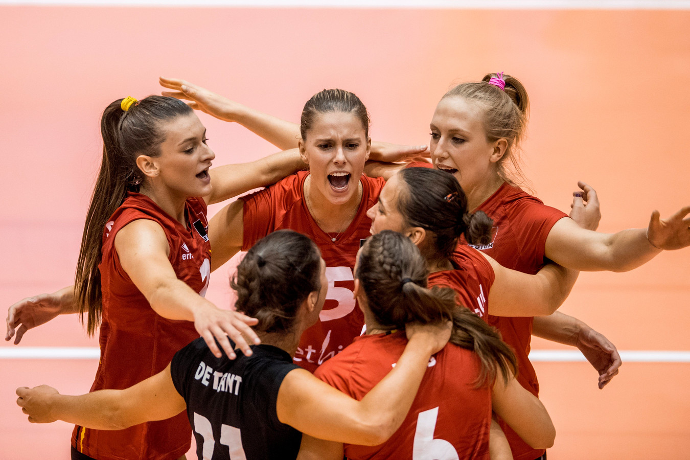 “Het is me niet om geschiedenis te doen”: Laura Heyrman, ‘overbodig ...