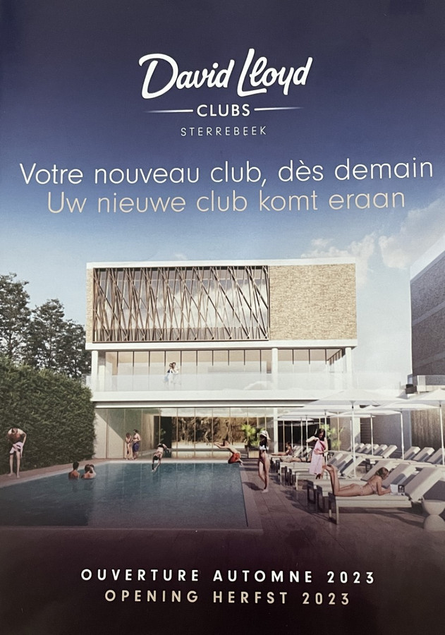 N-VA hekelt tweetalige communicatie David Lloyd rond opening ...