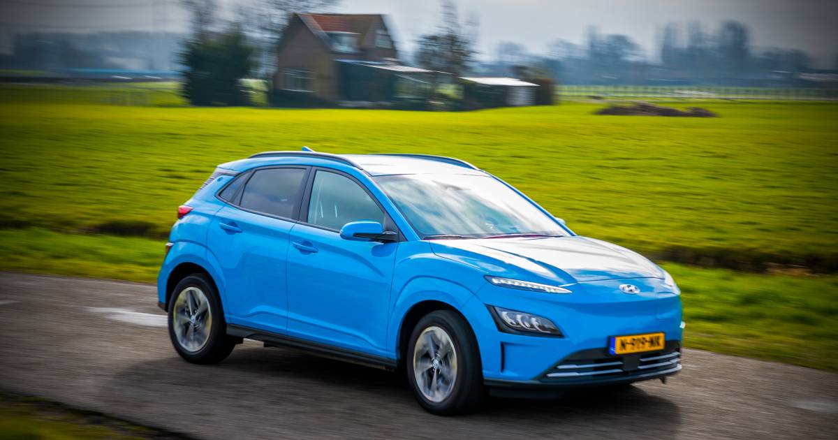 ‘Is het normaal dat mijn elektrische auto nu al minder ver komt ...