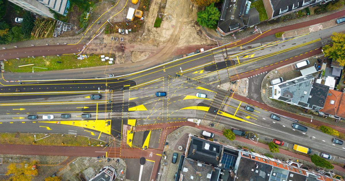 Beruchte vijfknoop wordt vierknoop, maar is de verkeerssituatie nu wél duidelijk? | Nijmegen | AD.nl