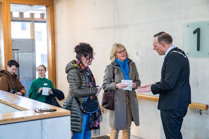 Nieuwe inwoners zijn opgetogen over warm welkom in Deventer: ‘Wat is ...