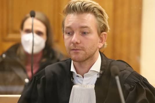 ASSISEN LIVE. Aanklager overloopt bewijslast van 29 jaar geleden: “De ...