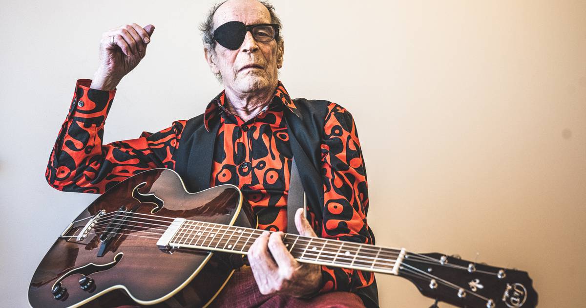 Bluesicoon Paul Couter (72) stierf met de glimlach én gitaar aan zijn ...