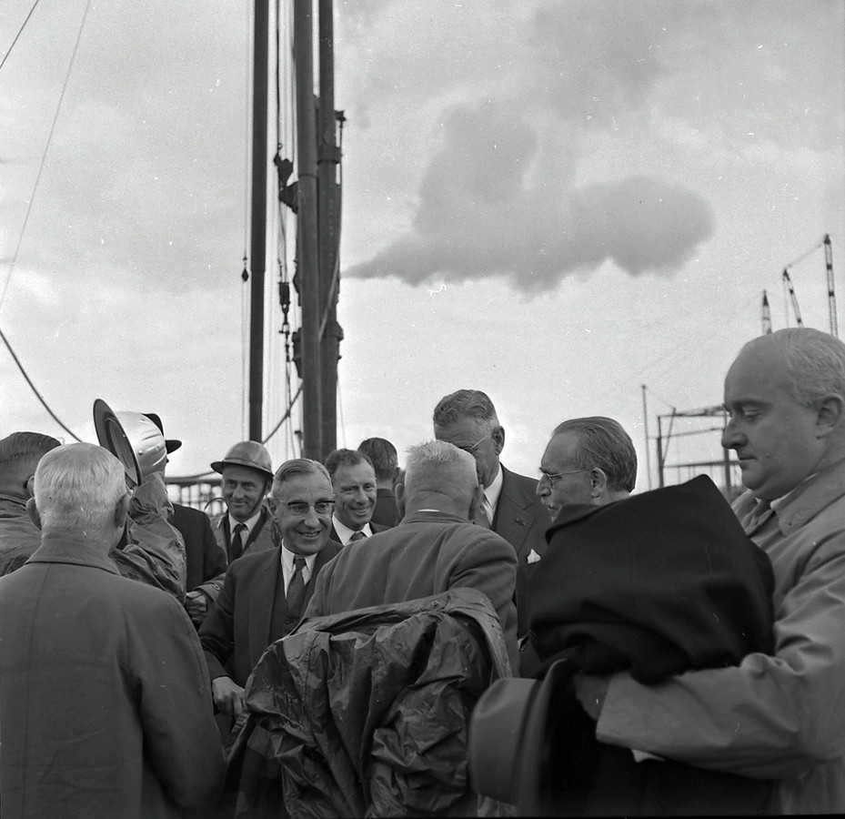Willem Drees sloeg in 1958 de eerste paal voor de Eindhovense ...