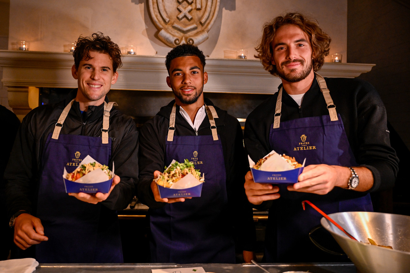 KIJK. Tennistoppers bakken frietjes in zaak van Sergio Herman: “Ik hou ...