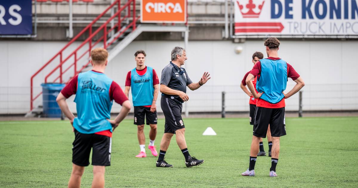 Ruud Brood brengt lach terug bij TOP Oss: ‘De jongens zijn enthousiast ...