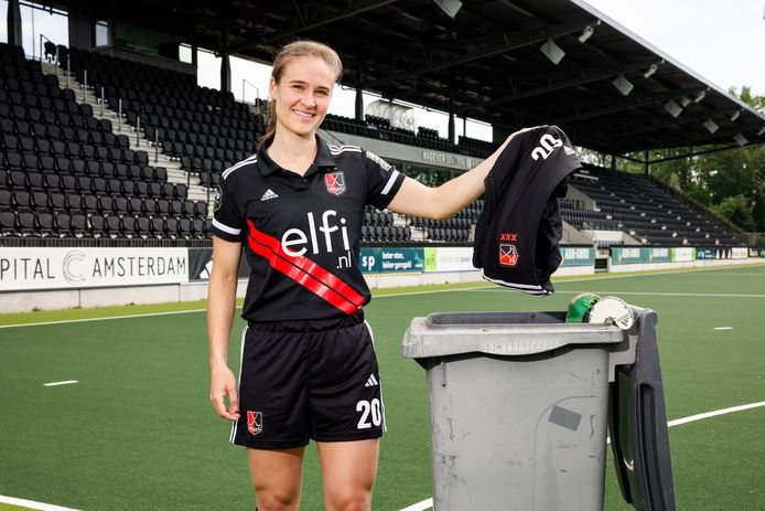 Hockeyster Michelle is de eerste in een broekje: ‘Waarom zou je als ...