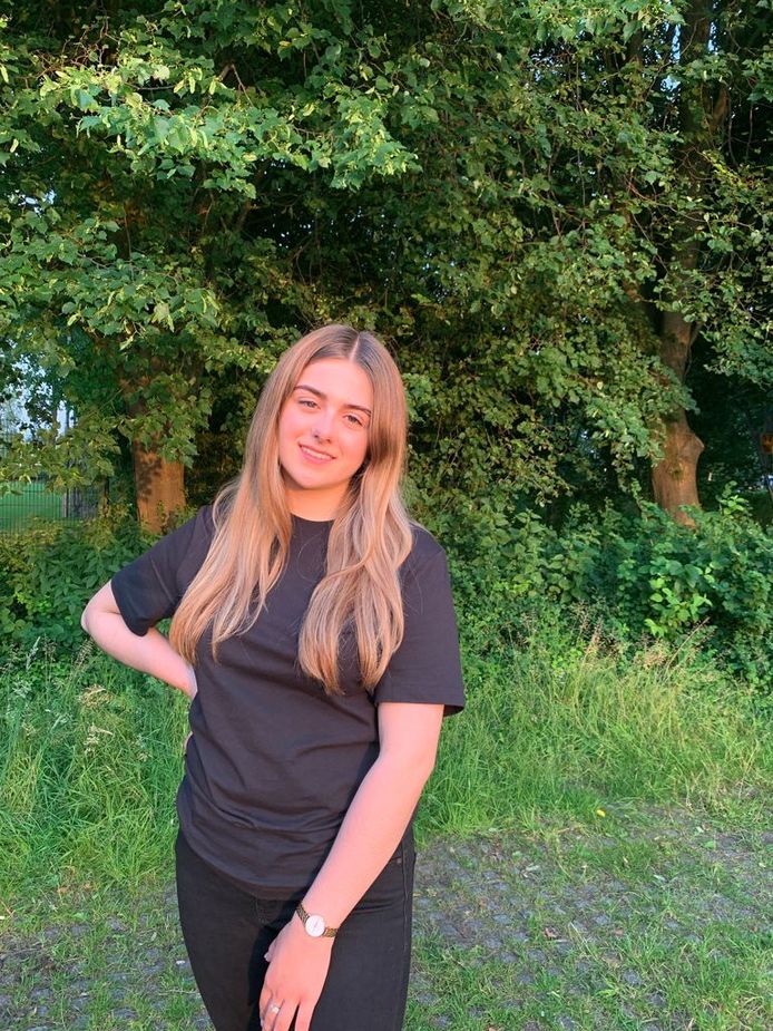 Daphne (17) heeft jeugdreuma: ‘Met gym meedoen, dat kan ik niet’ | Gezond | AD.nl