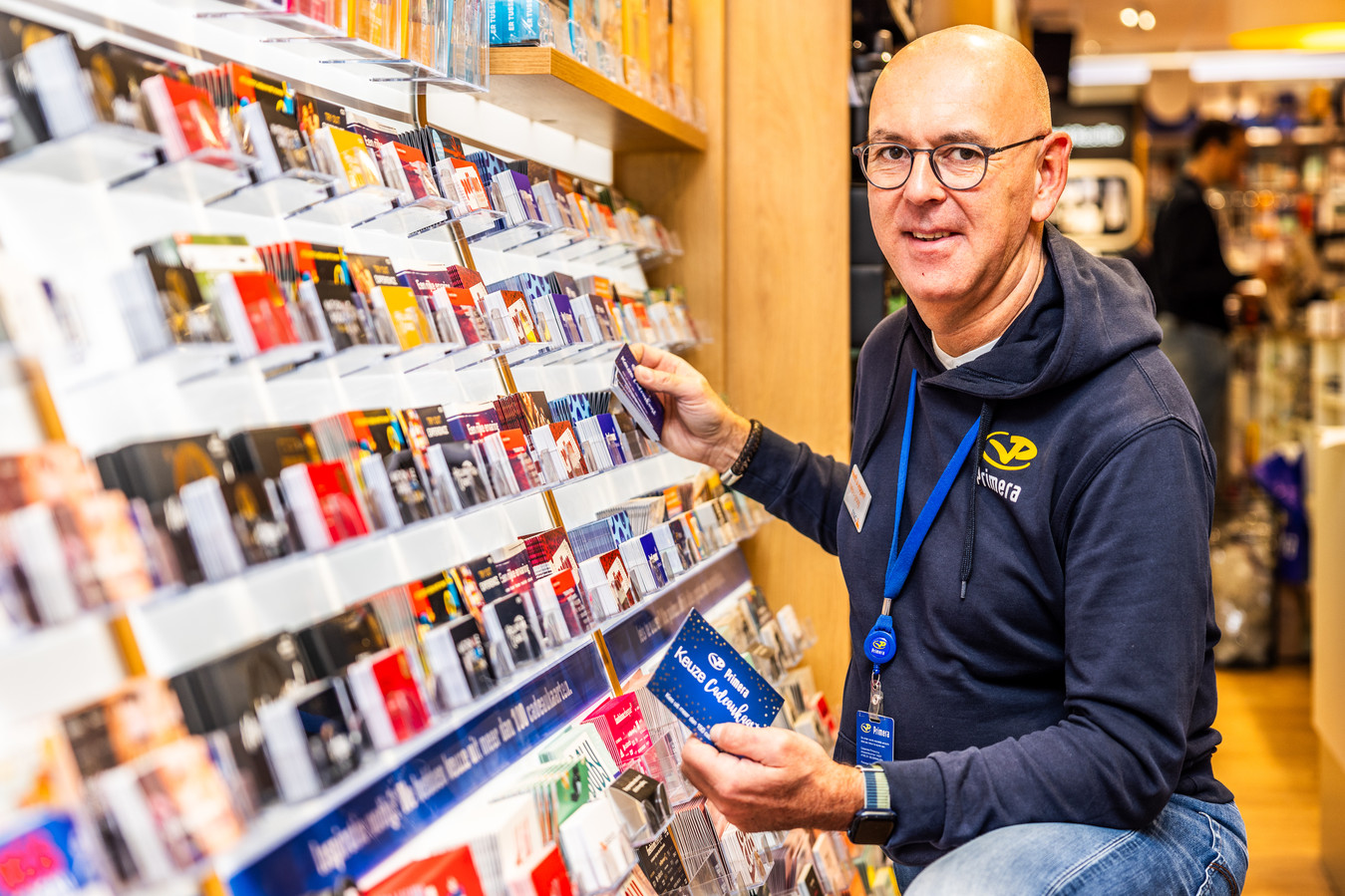 Vrouw kocht voor 500 euro aan cadeaukaarten, maar Jos voelde al snel ...