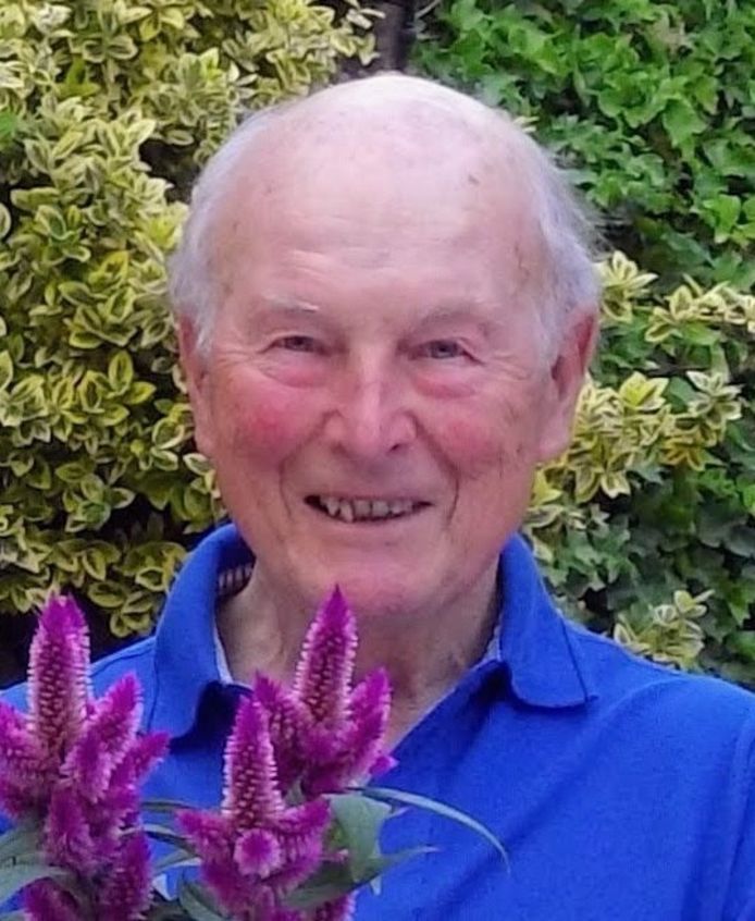 Jan Heeren (1938-2023) maakte Vlierdenaren verzot op tennis en ...