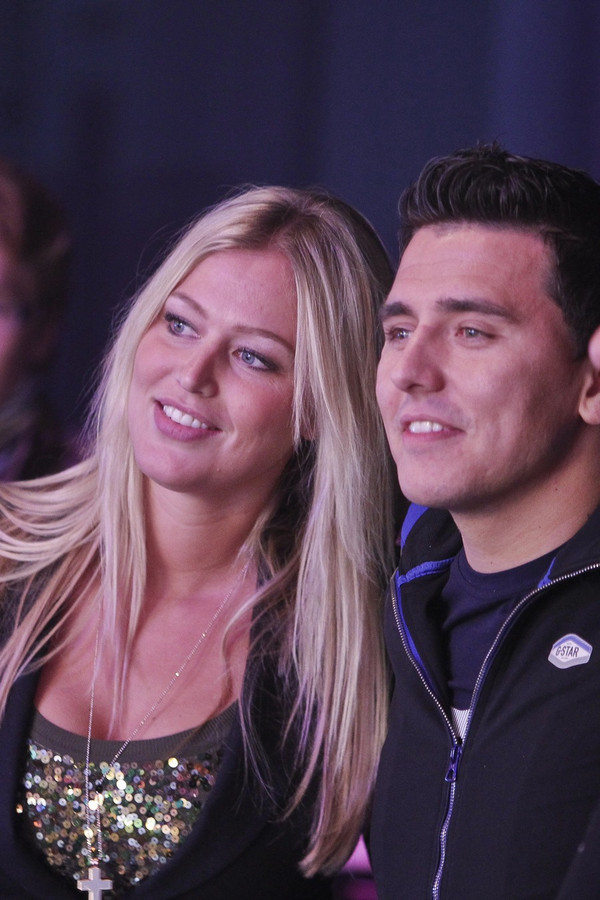 Jan Smit uit liefde met tatoeage | Foto | AD.nl