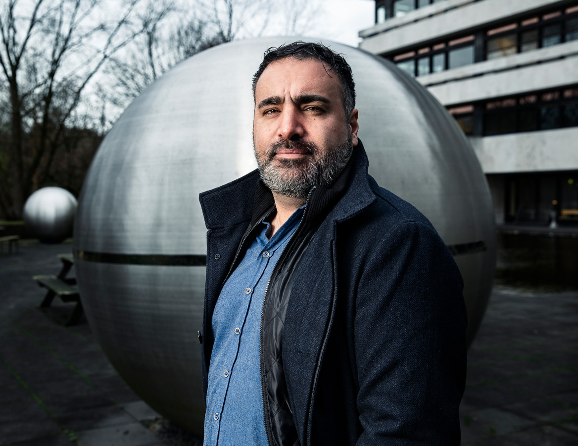 Sinan Can wordt bedreigd, al jaren, maar nu maakt hij zich serieus ...