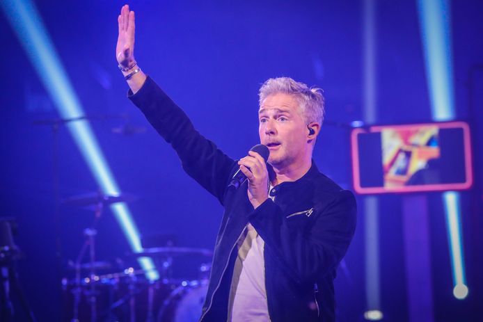 Christoff zingt in Izegem ten voordele van Make-a-Wish | Izegem | hln.be